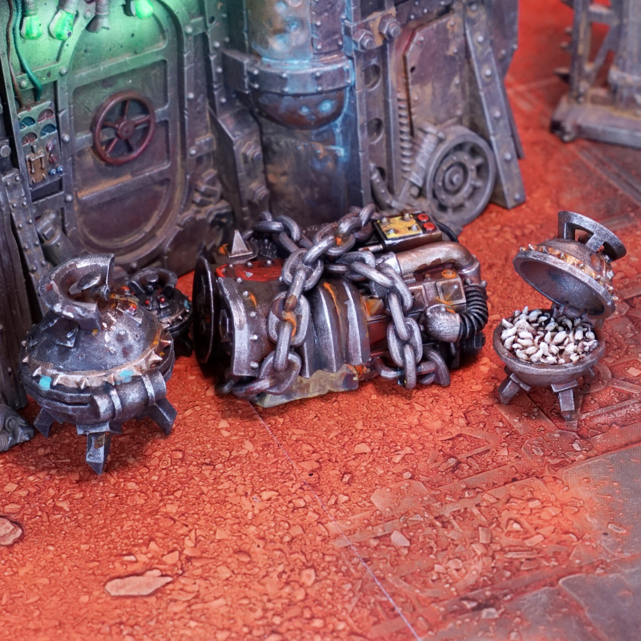 Orks - Rack and ammunition box - Physical - Deadly Print Studio